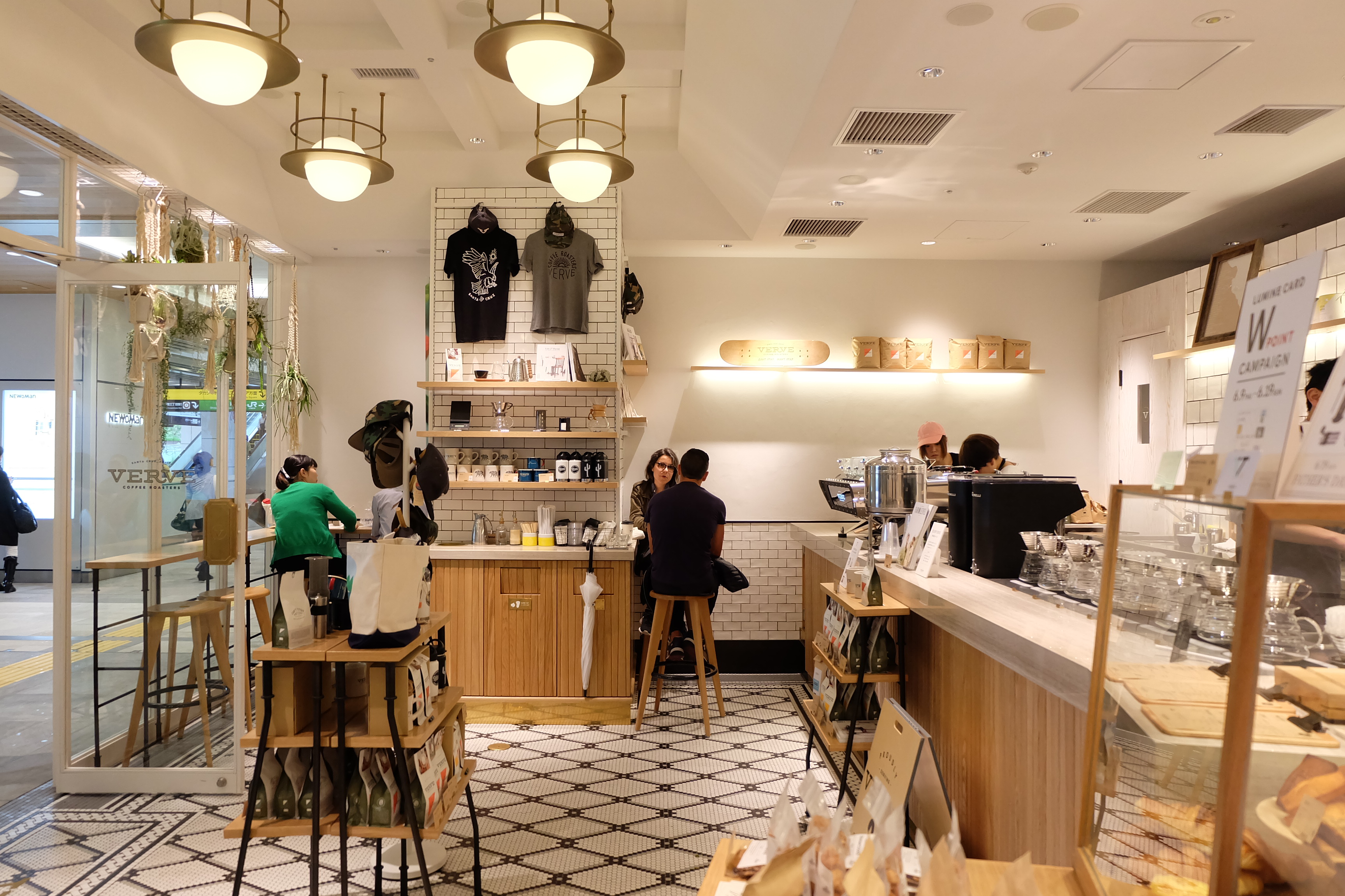 Verve Coffee Japan’s Bright Interior – Tokyo Coffee